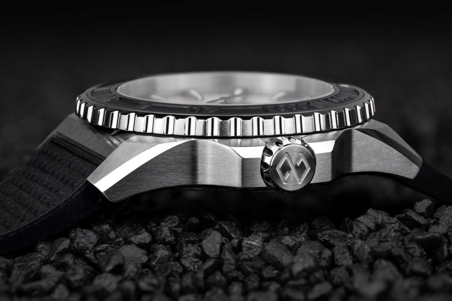 Formex REEF 39.5 Review: The Ultimate Swiss Dive Watch – Horologius